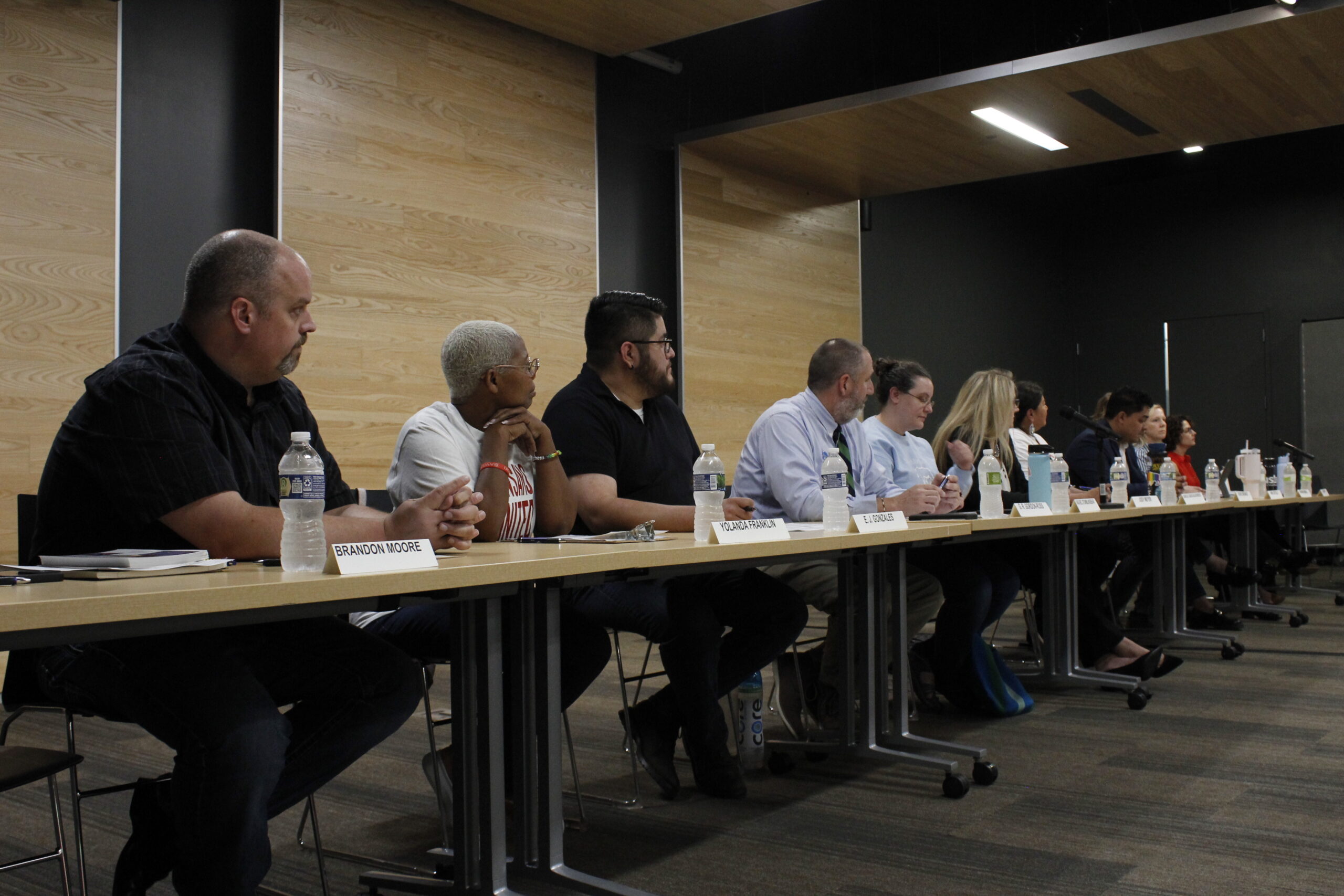 Full slate of 11 Lawrence school board candidates share thoughts on ...